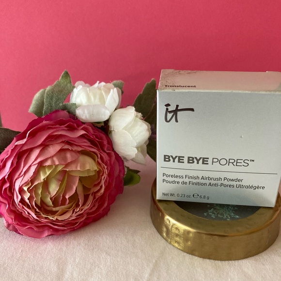it cosmetics | Makeup | It Cosmetics Bye Bye Pores New | Poshmark